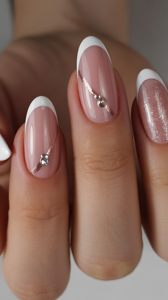 French Nail Designs 2026 With Elegant Ideas From Simple White To Gold ...
